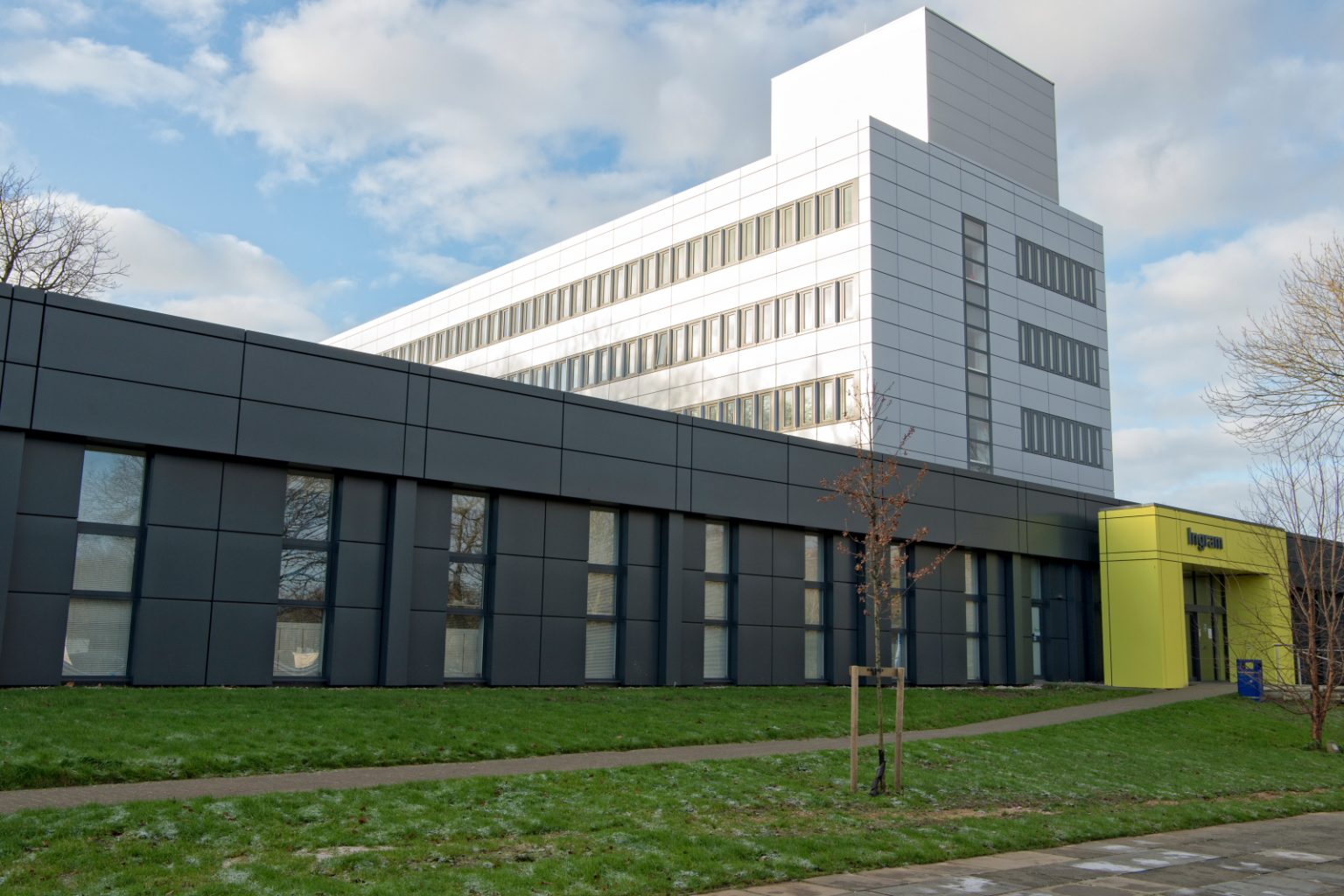 University of Kent, Ingram Building - Aluminium Rainscreen Overcladding ...