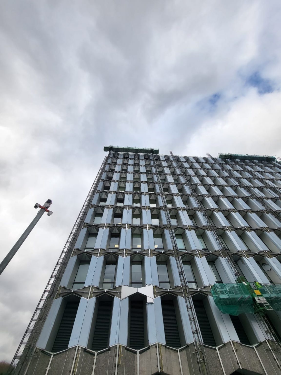 Hexagon Tower, Manchester - Aluminium Rainscreen Overcladding Specialist