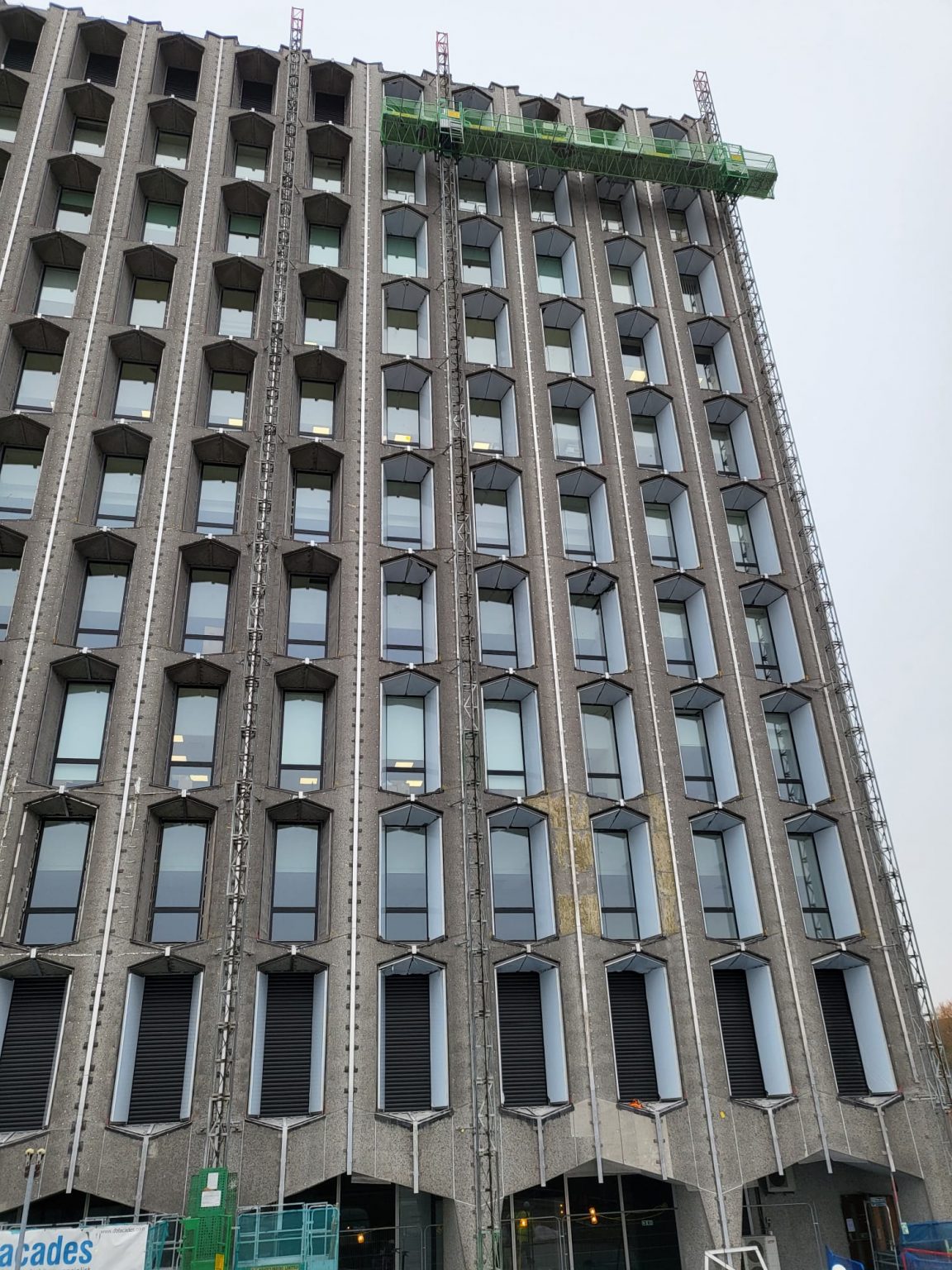 Hexagon Tower, Manchester - Aluminium Rainscreen Overcladding Specialist