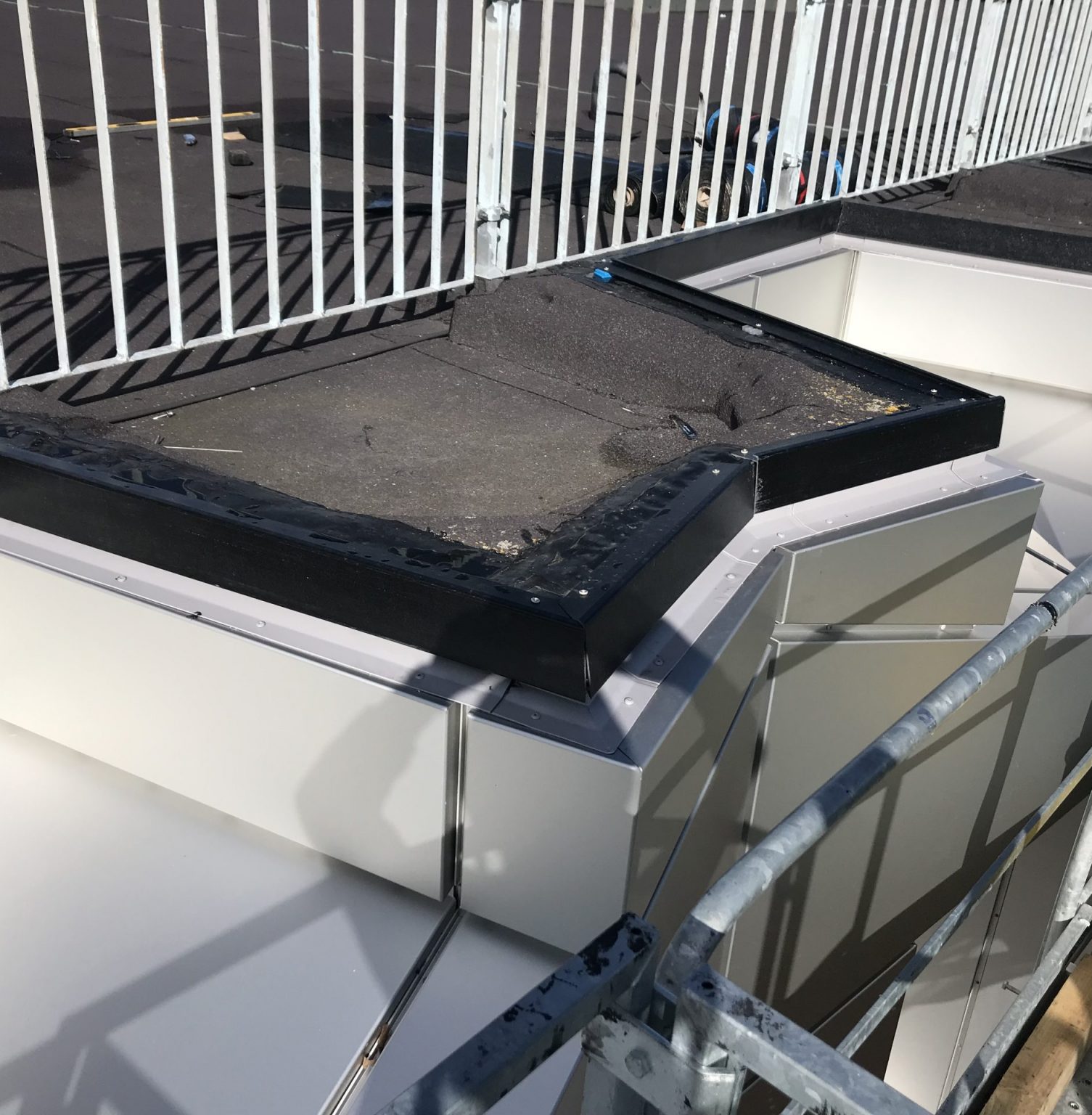 Hexagon Tower, Manchester - Aluminium Rainscreen Overcladding Specialist